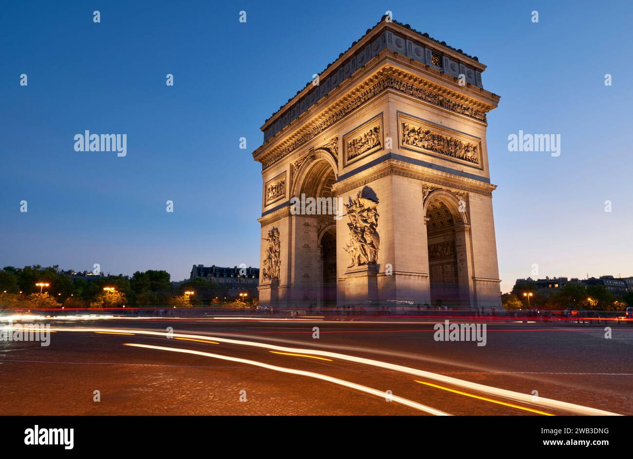 Arc de triomphe on square hi-res stock photography and images - Alamy