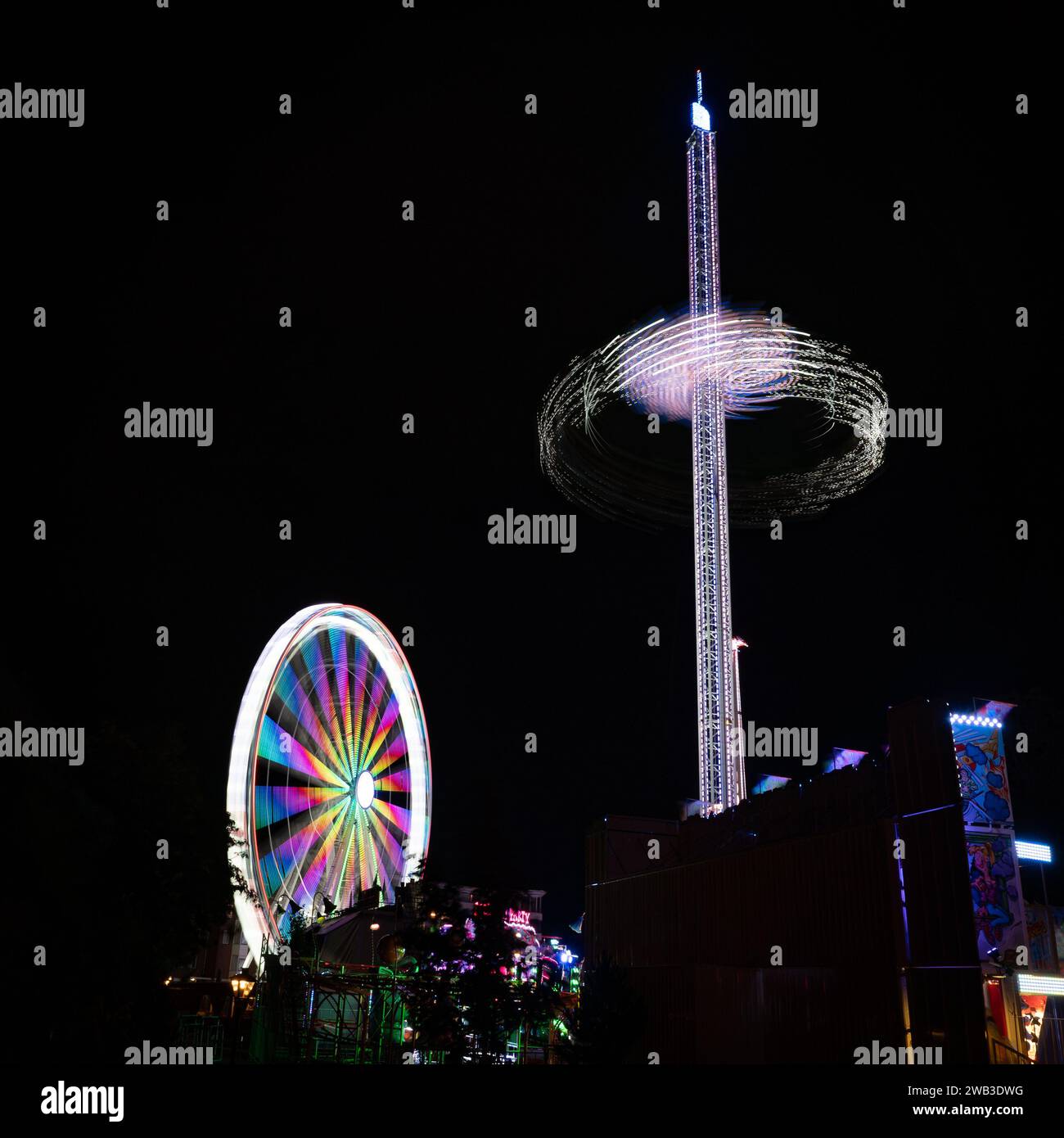 Illuminated attractions hi-res stock photography and images - Alamy