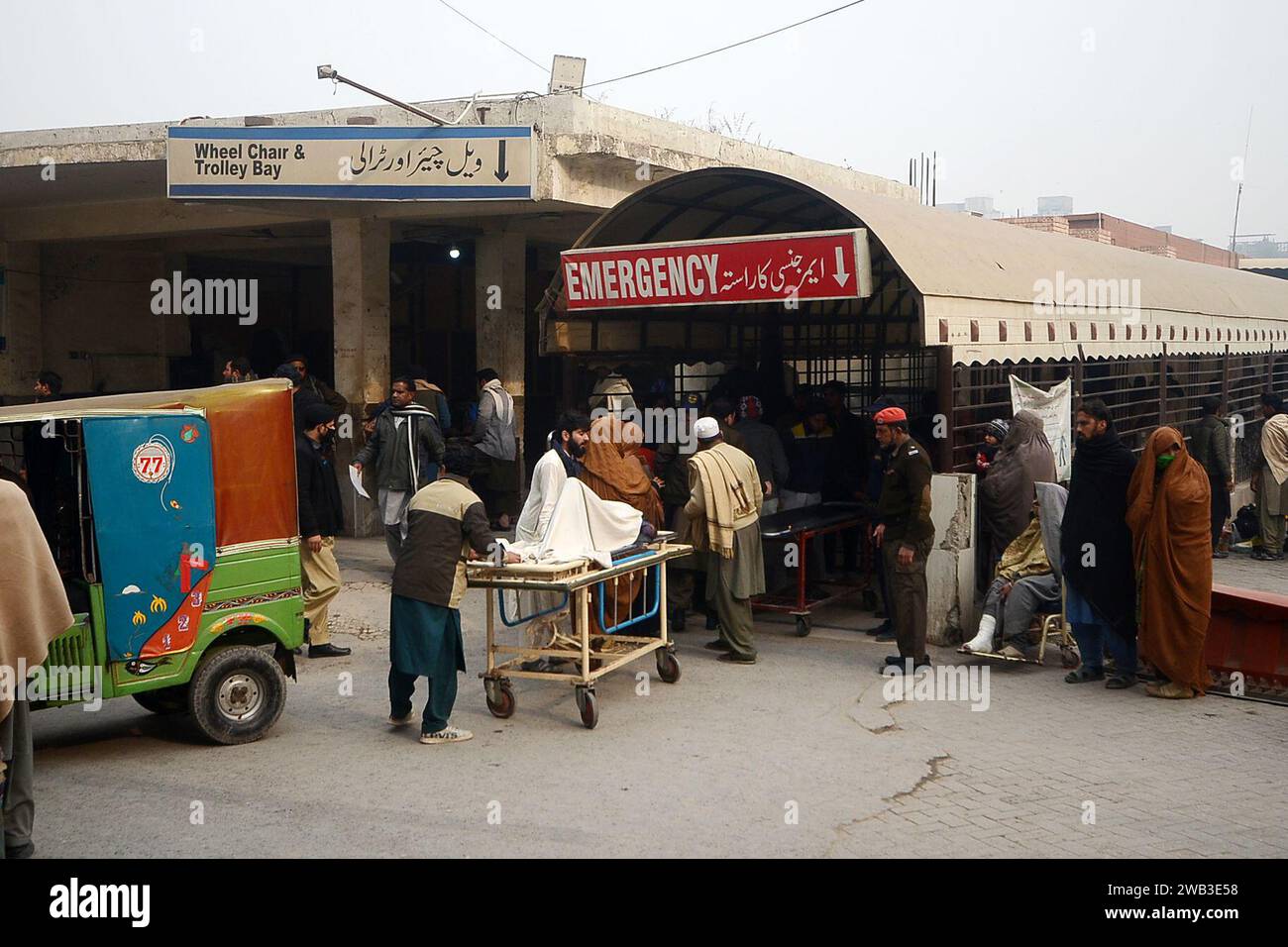 Peshawar, Peshawar, Pakistan. 8th Jan, 2024. Blast during polio vaccination drive kills five ...