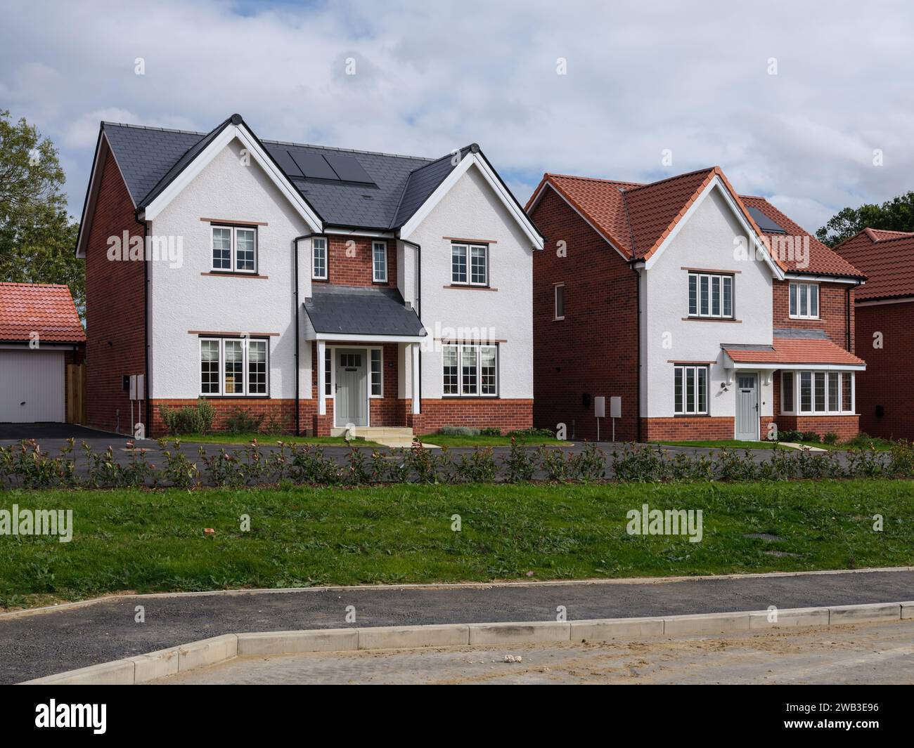 Unoccupied new homes hi-res stock photography and images - Alamy