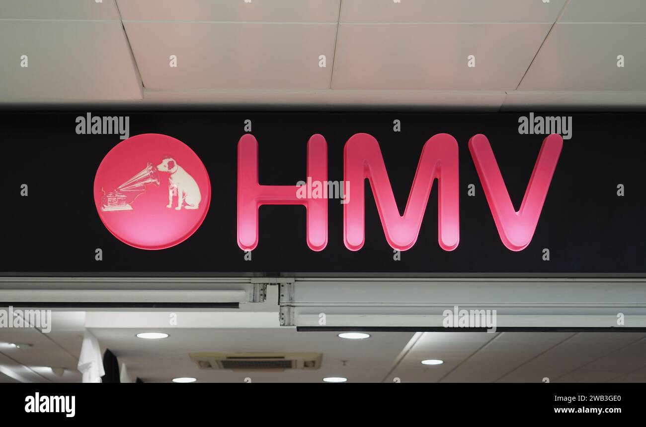 Record storefront hi-res stock photography and images - Alamy