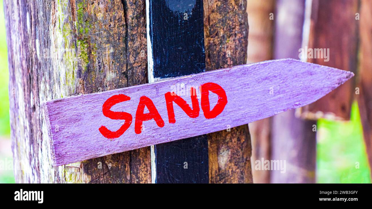 Red arrow beach hi-res stock photography and images - Alamy