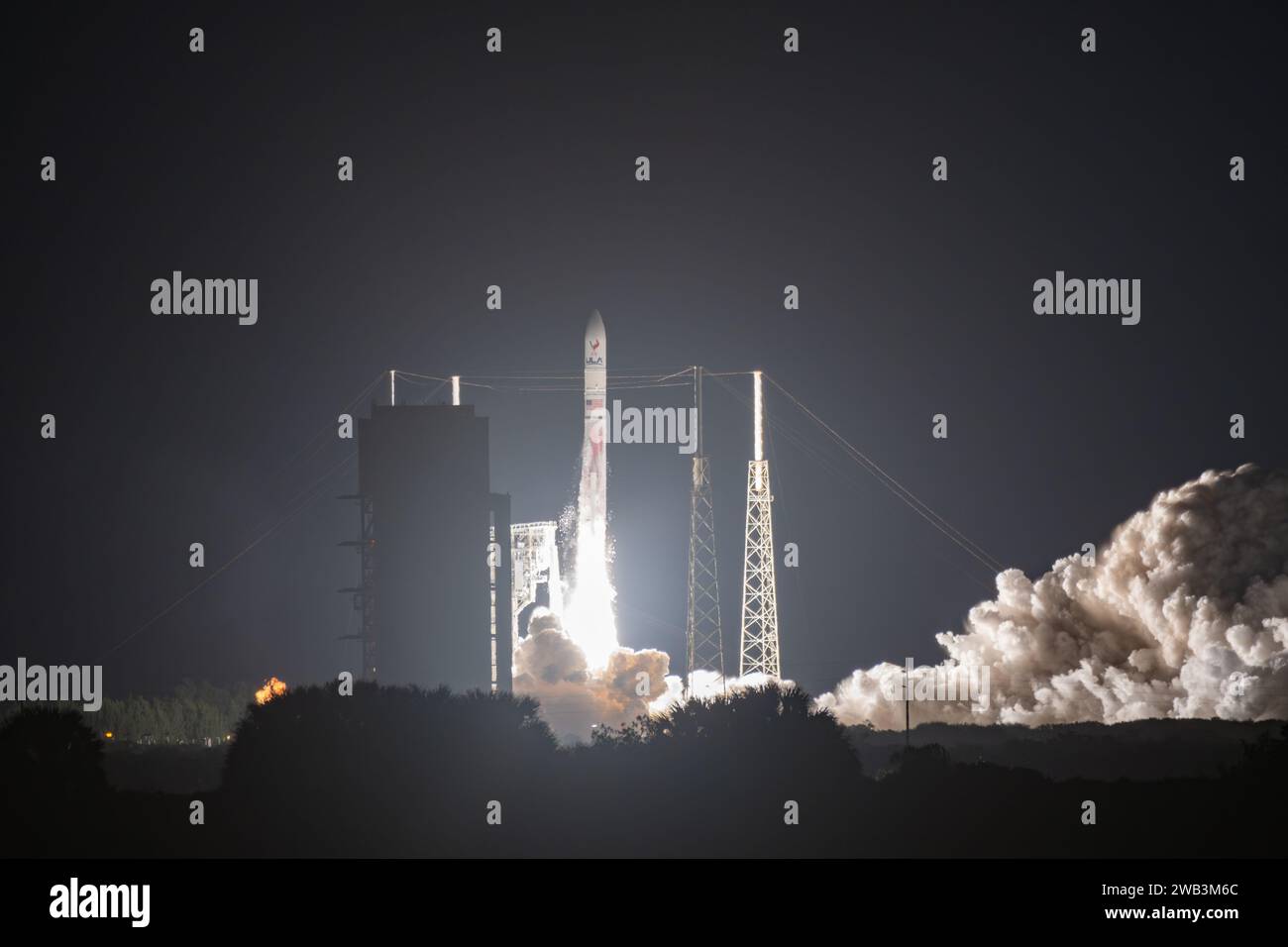 ULA Vulcan Rocket Inaugural Launch Stock Photo - Alamy