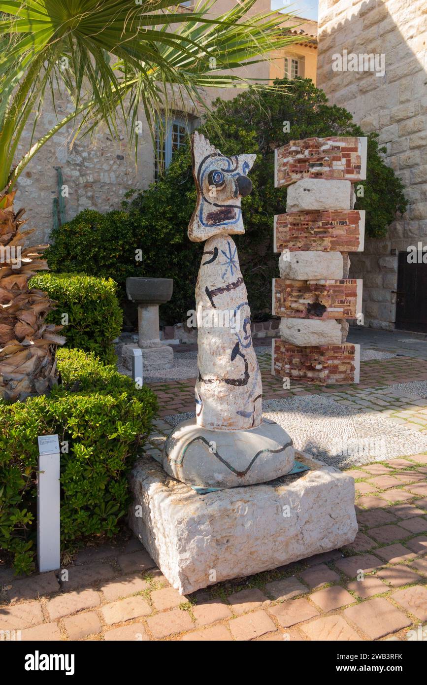 La Déesse de la mer. Statue sculpture by Joan Miro. Sunny day in ...