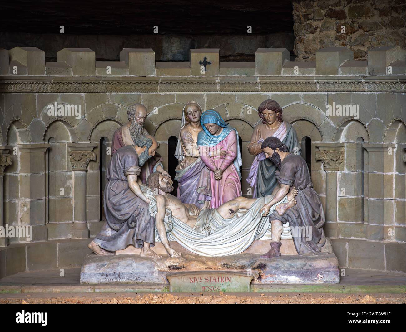 Jesus laid in the tomb hi-res stock photography and images - Alamy