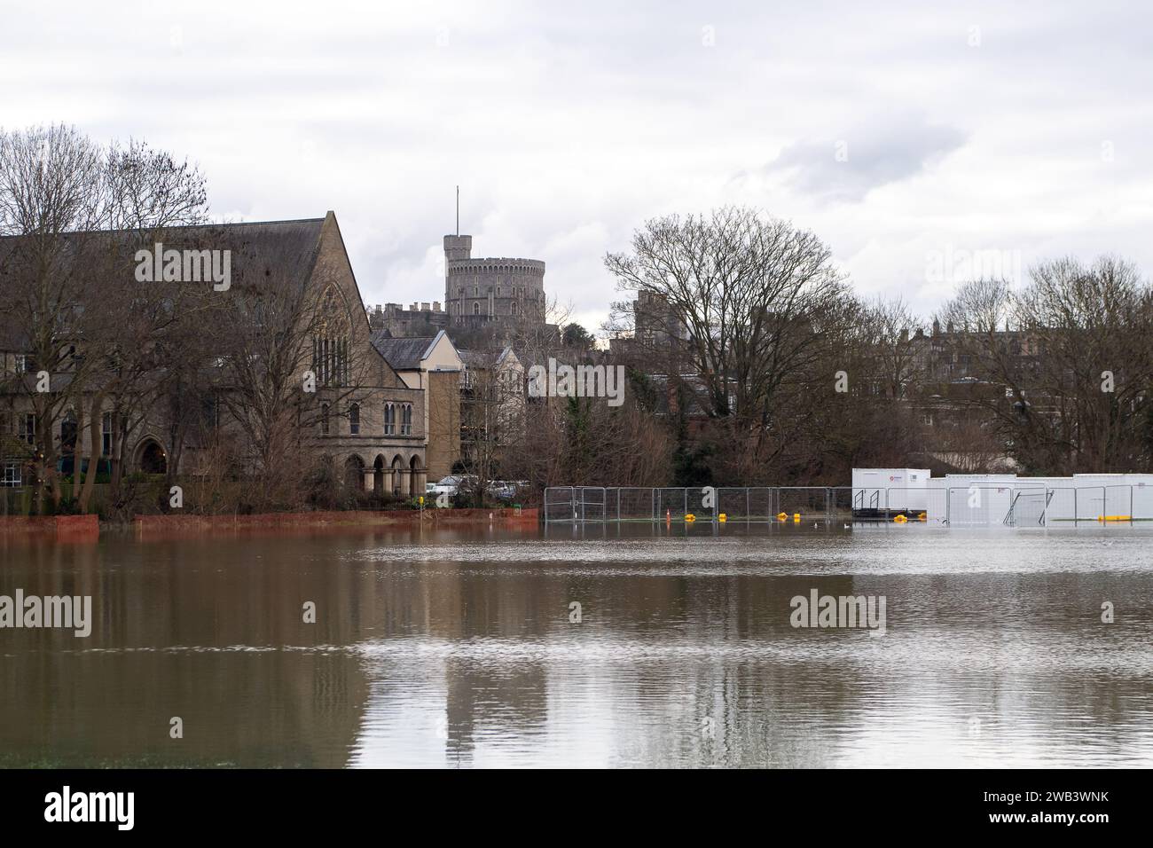 Eton, Windsor, Berkshire. 8th January, 2024. A view of Windsor Castle ...