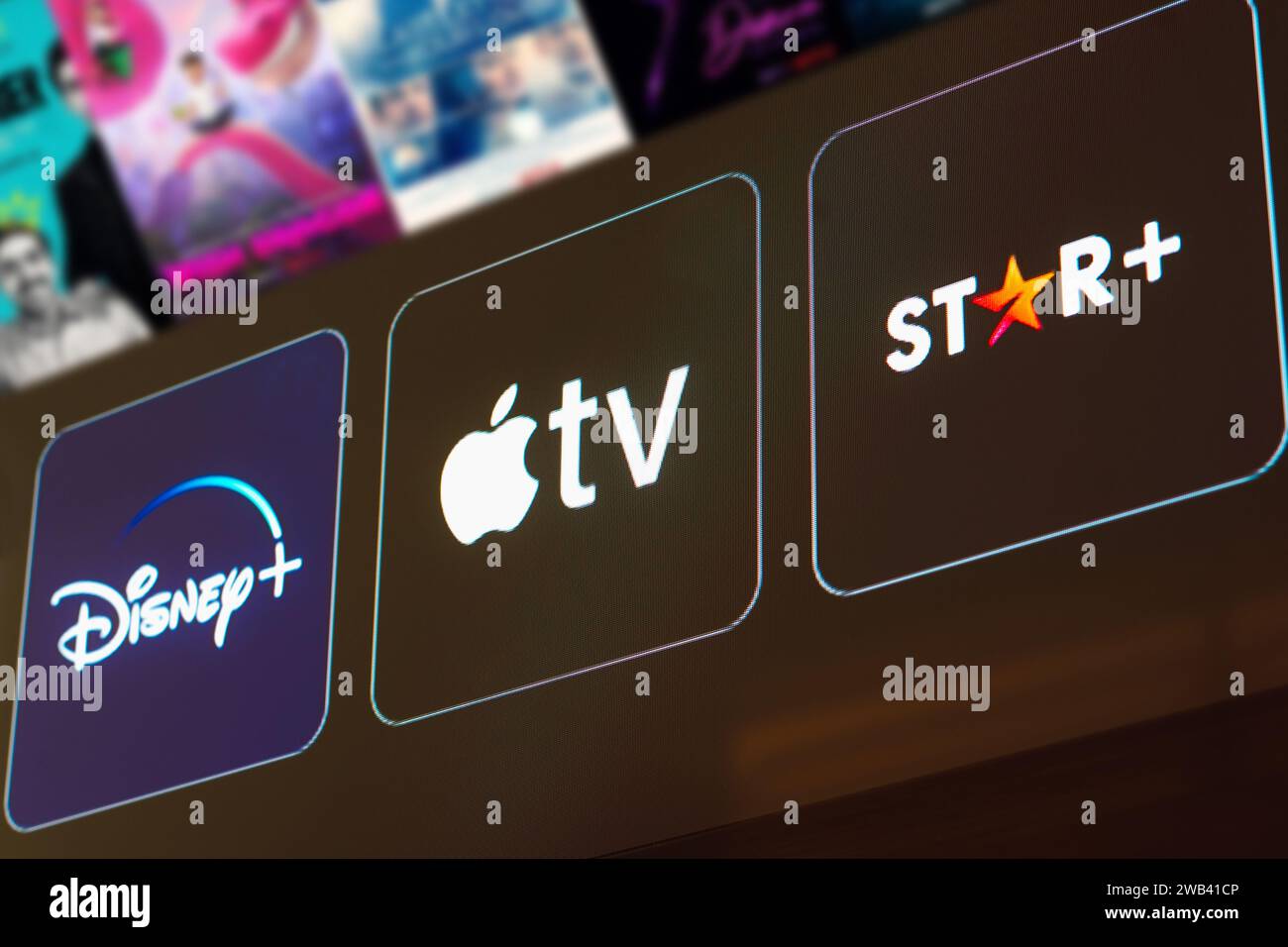 Star plus logo hi-res stock photography and images - Alamy