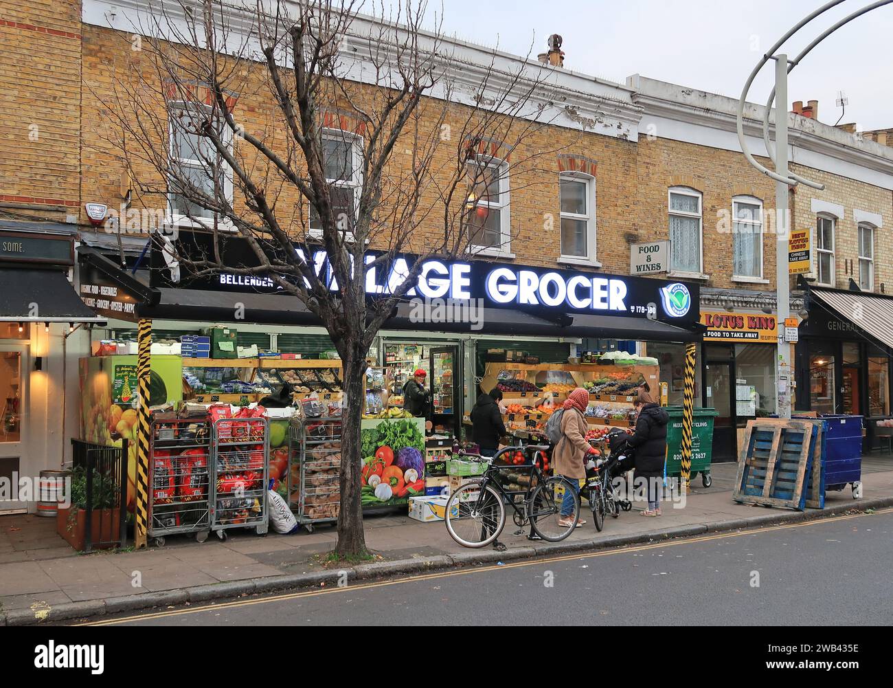 Bellenden road sign hi-res stock photography and images - Alamy