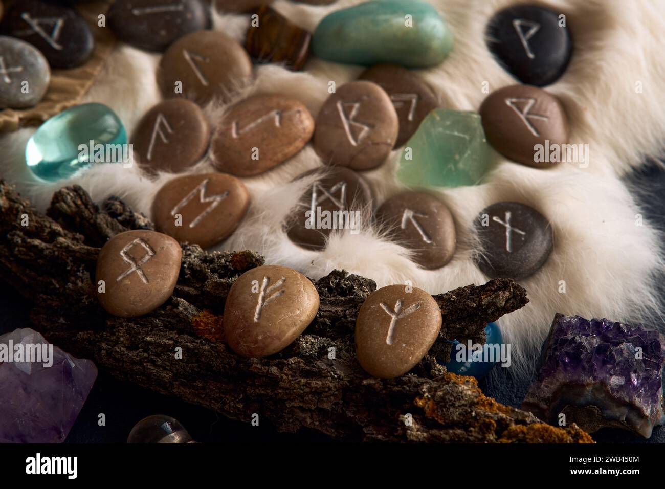 Medieval reading stones hi-res stock photography and images - Alamy