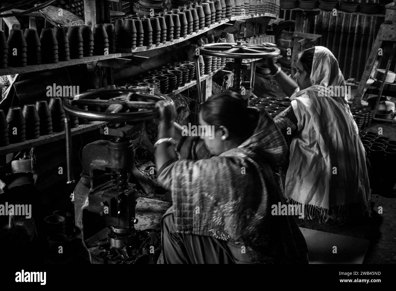 Glazing techniques Black and White Stock Photos & Images - Alamy