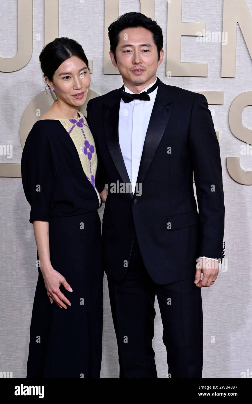 Steven Yeun mit Ehefrau Joana Pak bei der Verleihung der 81. Golden ...