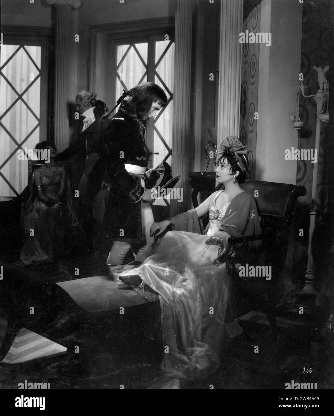Les Perles de la couronne The Pearls of the Crown Year : 1937 France ...