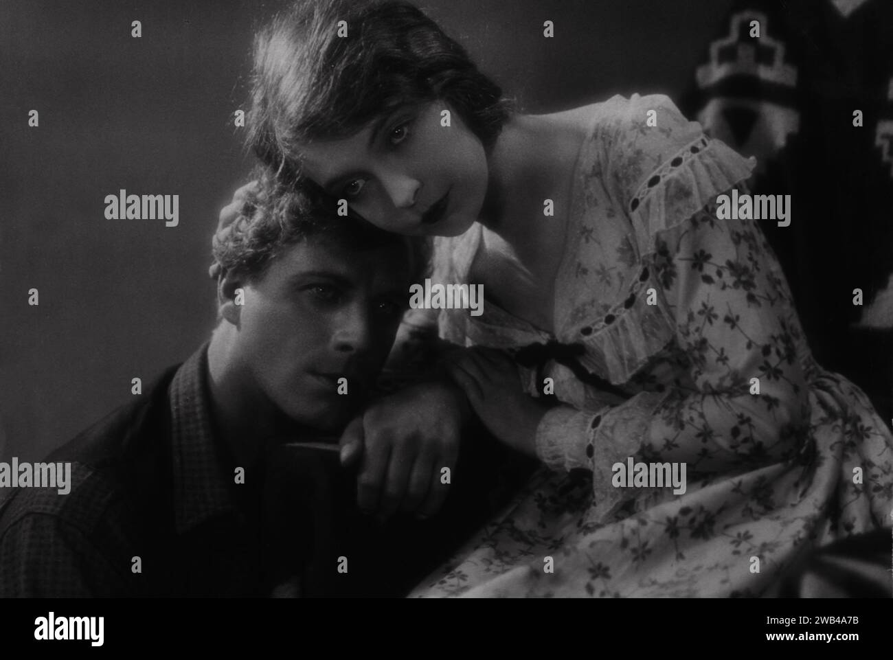 Lillian gish wind 1928 hi-res stock photography and images - Alamy