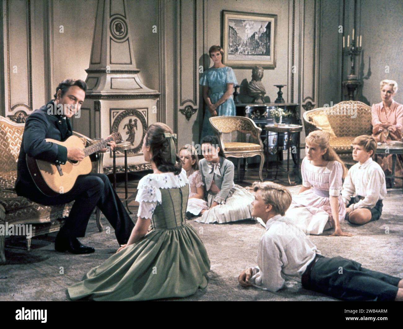 Eleanor parker 1940s hi-res stock photography and images - Alamy