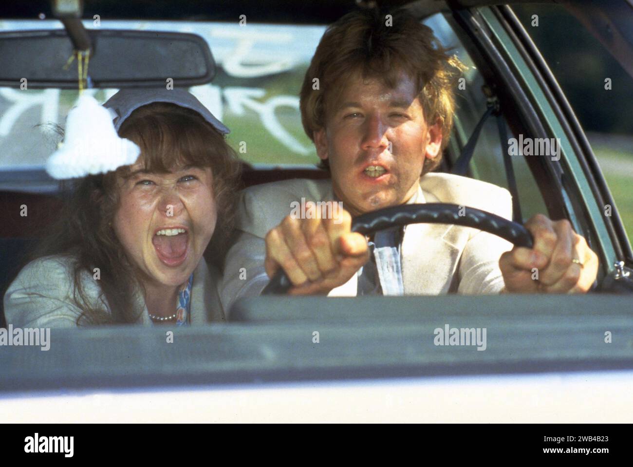 Maximum Overdrive Year : 1986 USA Director : Stephen King Yeardley ...