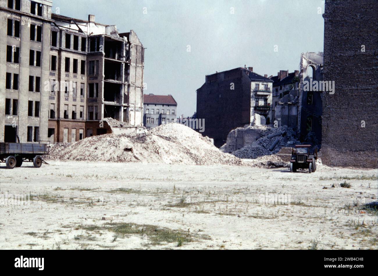 Post war construction hi-res stock photography and images - Alamy