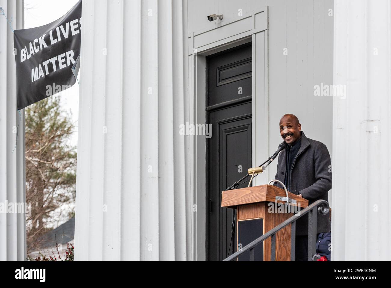 Rob Munro from Concord Academy speaking to a large group of people ...