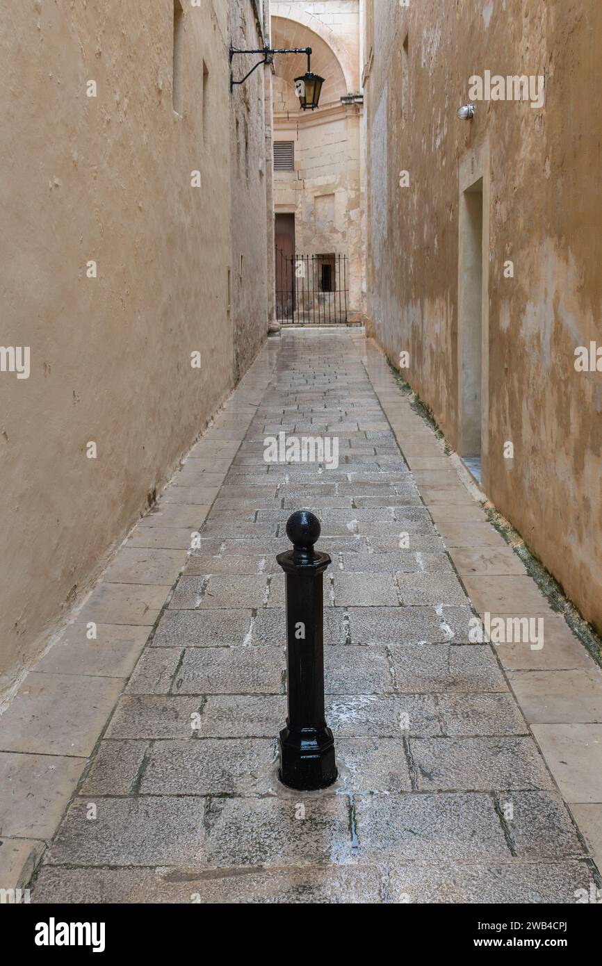 Urban vintage narrow street cars hi-res stock photography and images ...