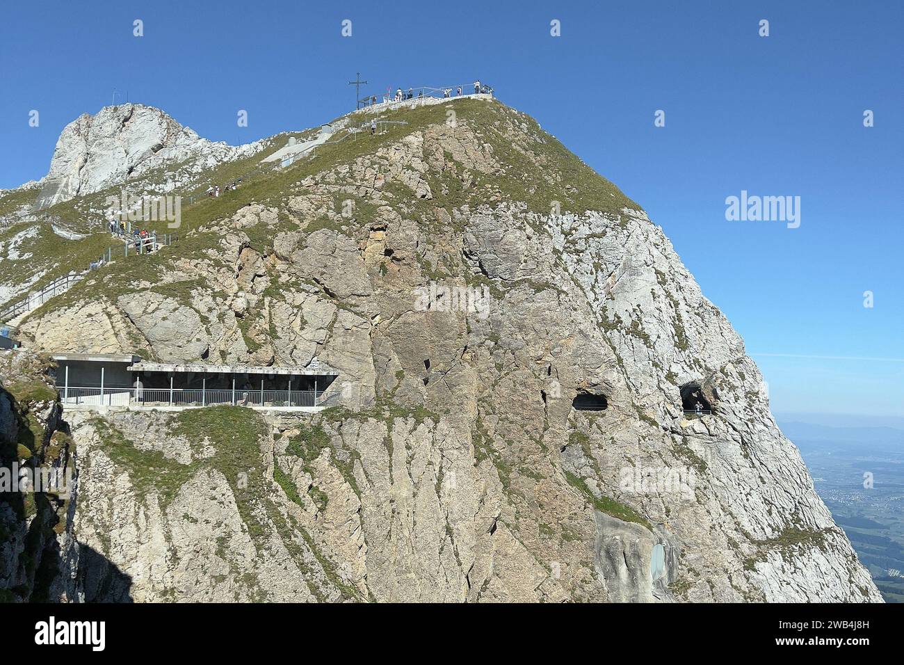 A view from the Flower Trail towards the circular route of the Dragon ...