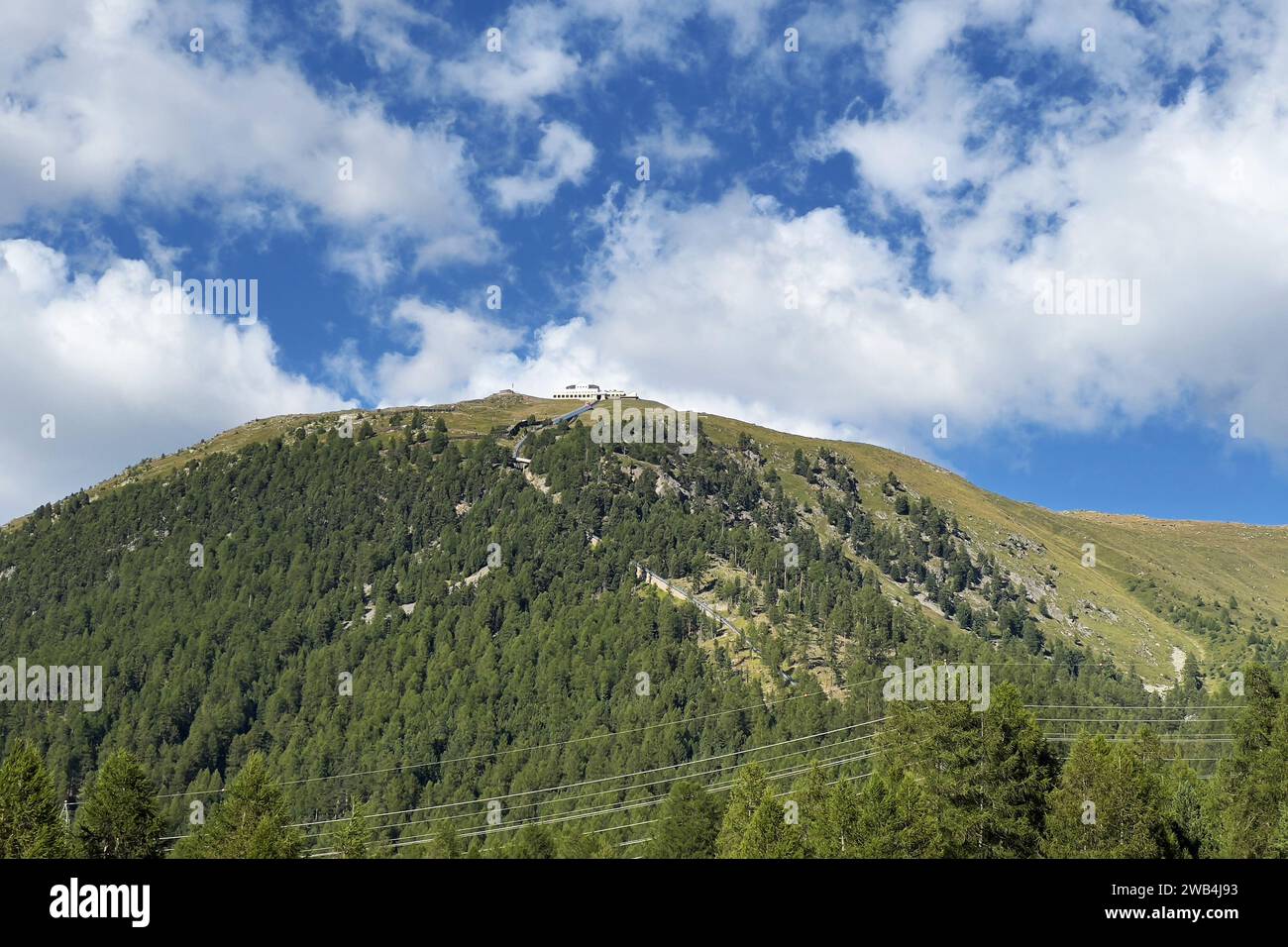 Romantik hotel muottas muragl hi-res stock photography and images - Alamy