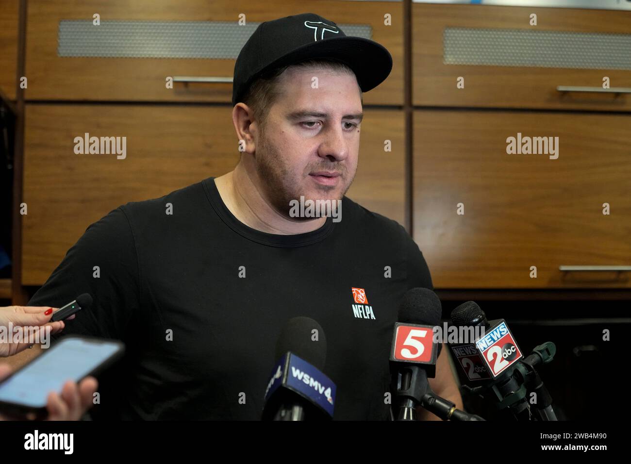 Tennessee Titans offensive lineman Daniel Brunskill responds to ...