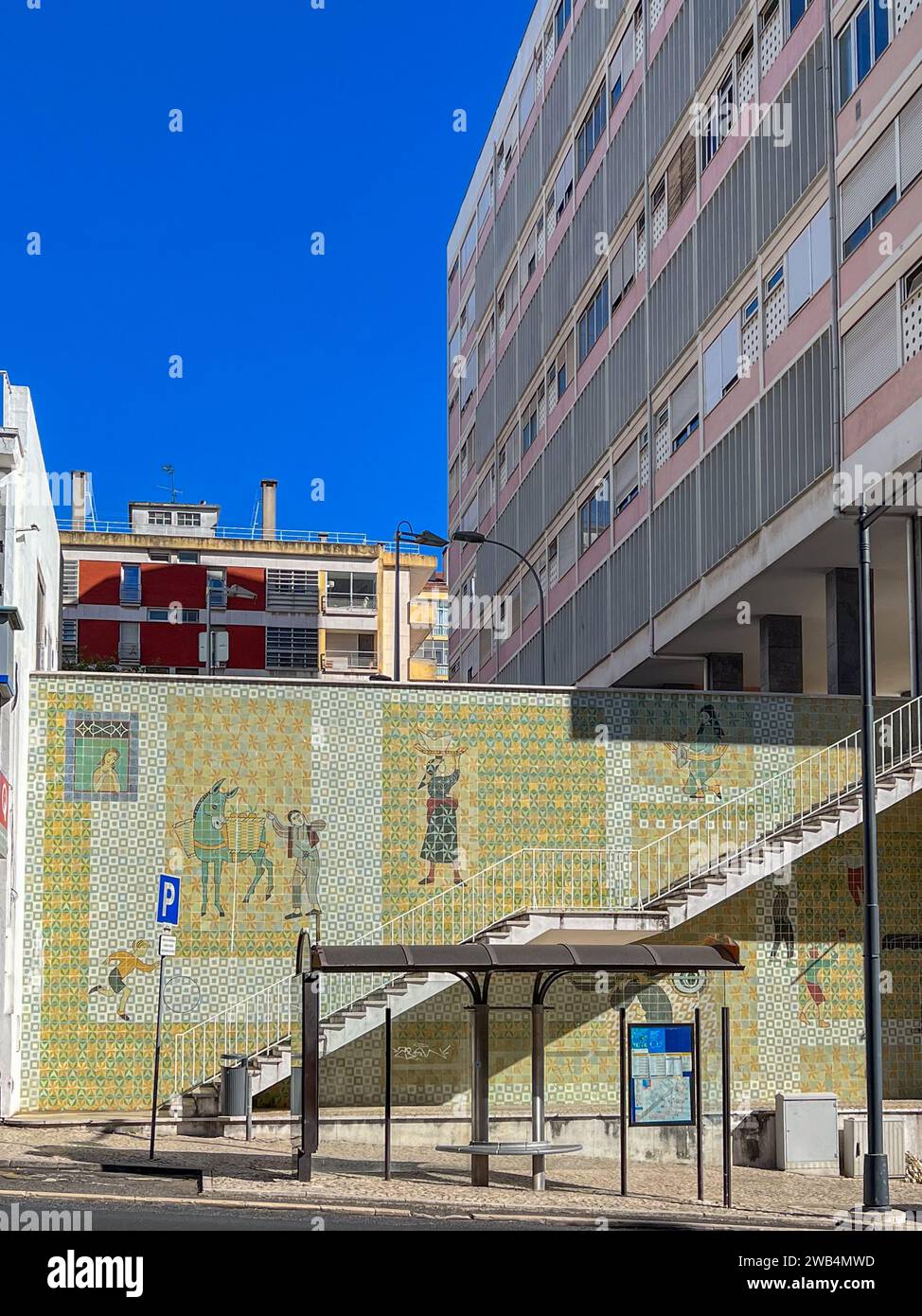 Modernist tiles panel, from 1959, by Alice Jorge and Julio Pomar, in Av ...