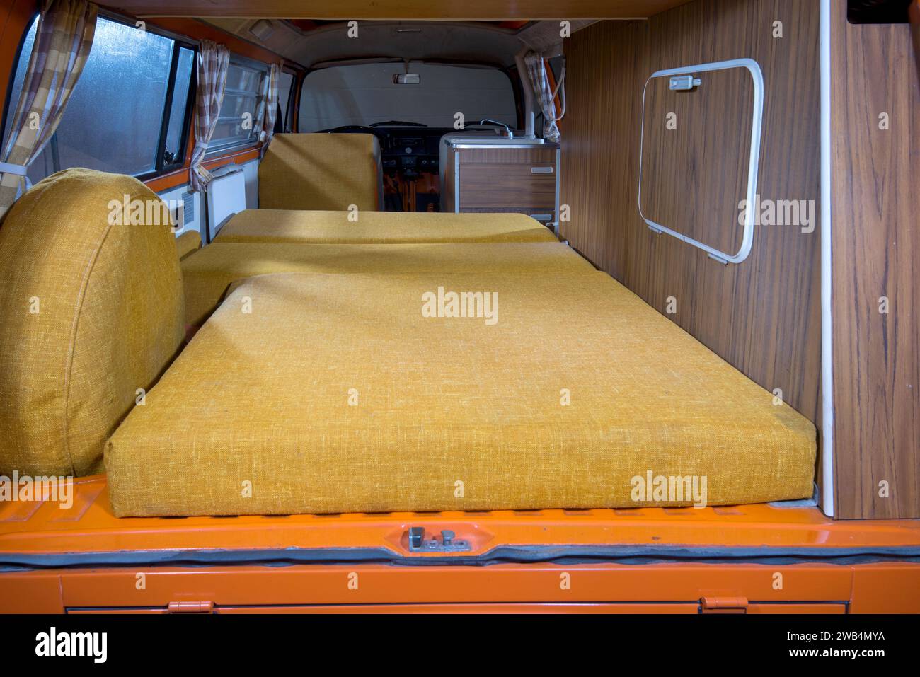 1973 VW Bay Window Westphalia pop top Type 2 camper Stock Photo - Alamy