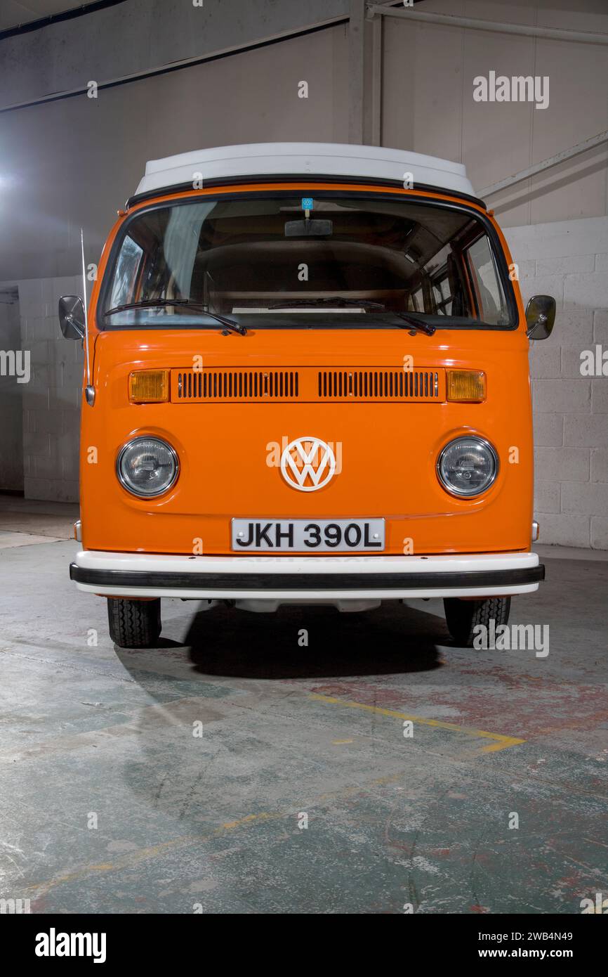 1973 VW Bay Window Westphalia pop top Type 2 camper Stock Photo - Alamy
