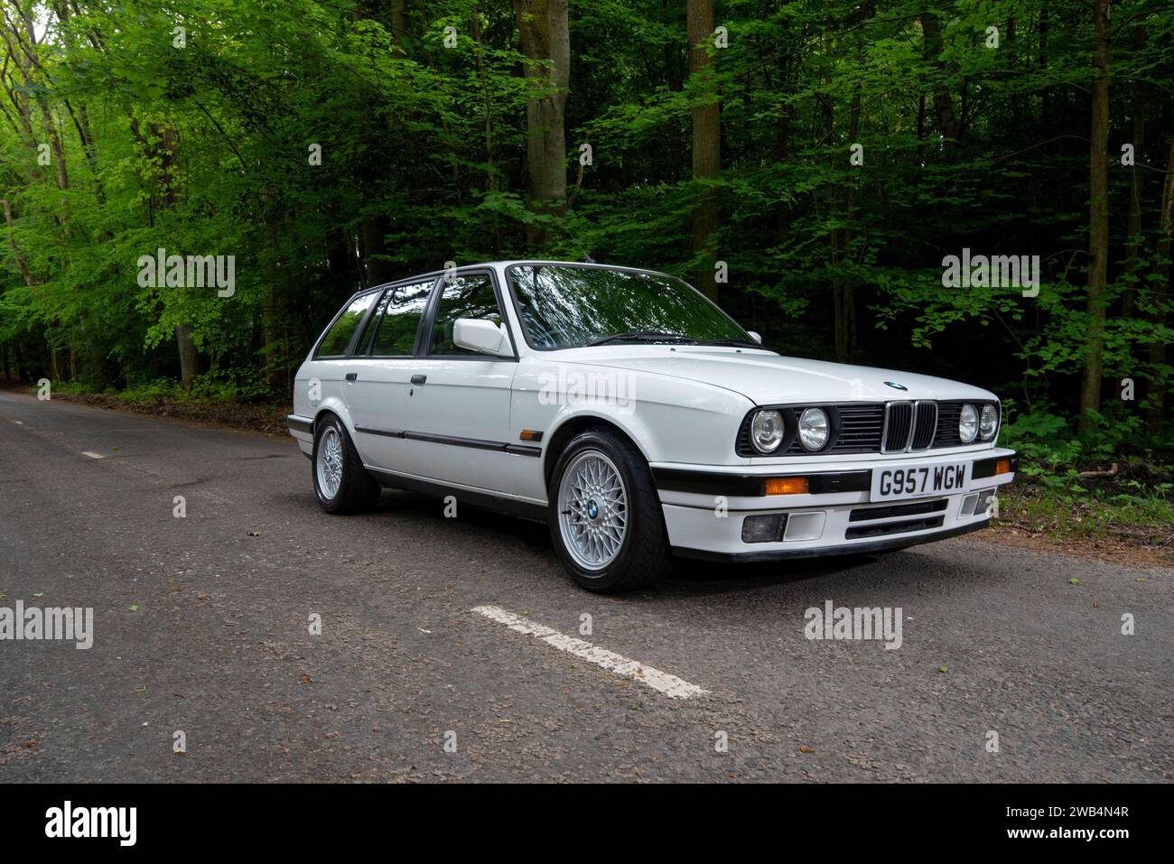 1989 BMW E30 325 Touring classic German estate car Stock Photo - Alamy