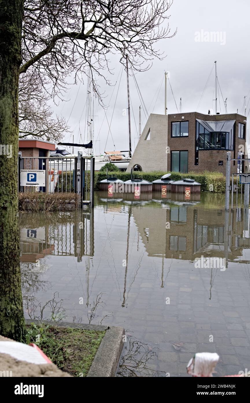 Marina Grashaven harbor office flooded by high water level after storm ...