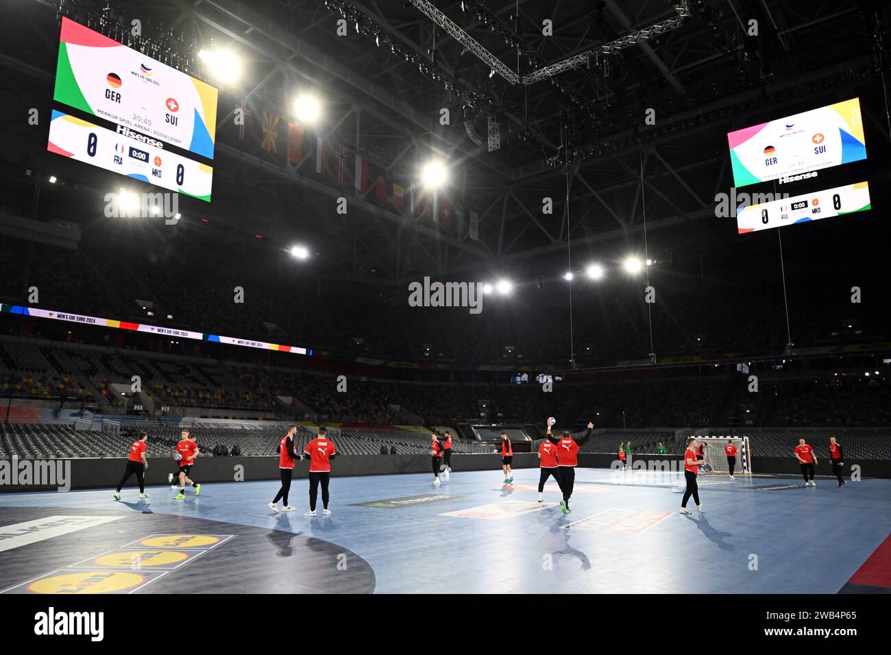 Duesseldorf, Germany. 08th Jan, 2024. The players of the German ...