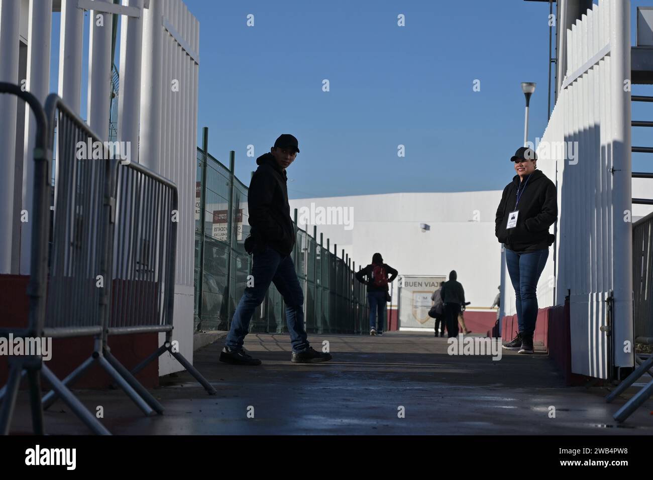 Tijuana, Mexico. 04th Jan, 2024. Pedestrians at the San Ysidro Port of ...
