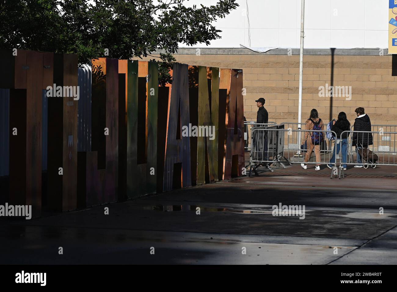 Tijuana, Mexico. 04th Jan, 2024. Pedestrians at the San Ysidro Port of ...
