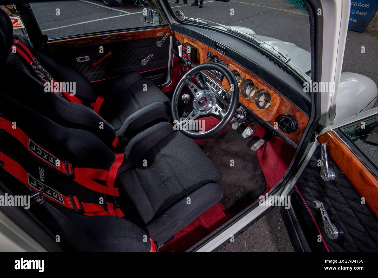 Classic mini cooper interior hi-res stock photography and images - Alamy