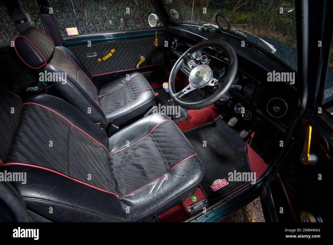 Austin mini interior hi-res stock photography and images - Alamy