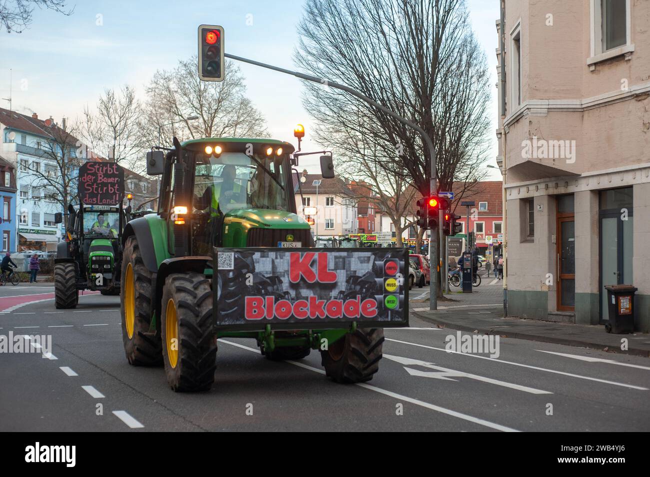Kaiserslautern, Germany. 8th January, 2024. Loud convoy of protesters ...
