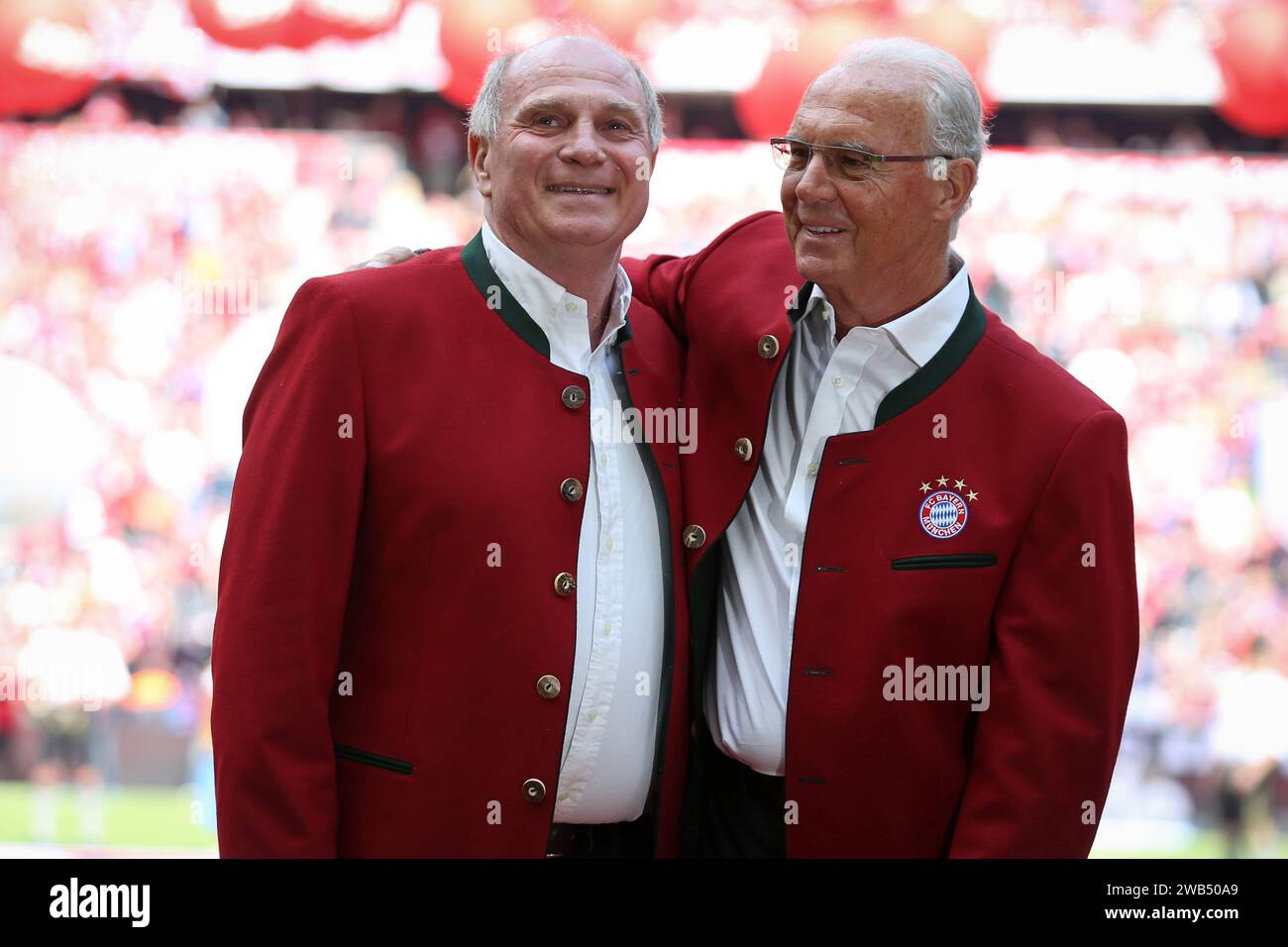FC Bayern MŸnchen feiert die deutsche Meisterschaft 2016 Uli Hoeness Alte WeggefŠhrten : Franz ...