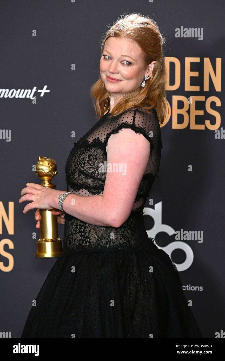 Sarah snook succession hi-res stock photography and images - Alamy