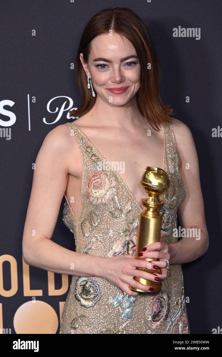 Poor things emma stone hi-res stock photography and images - Alamy