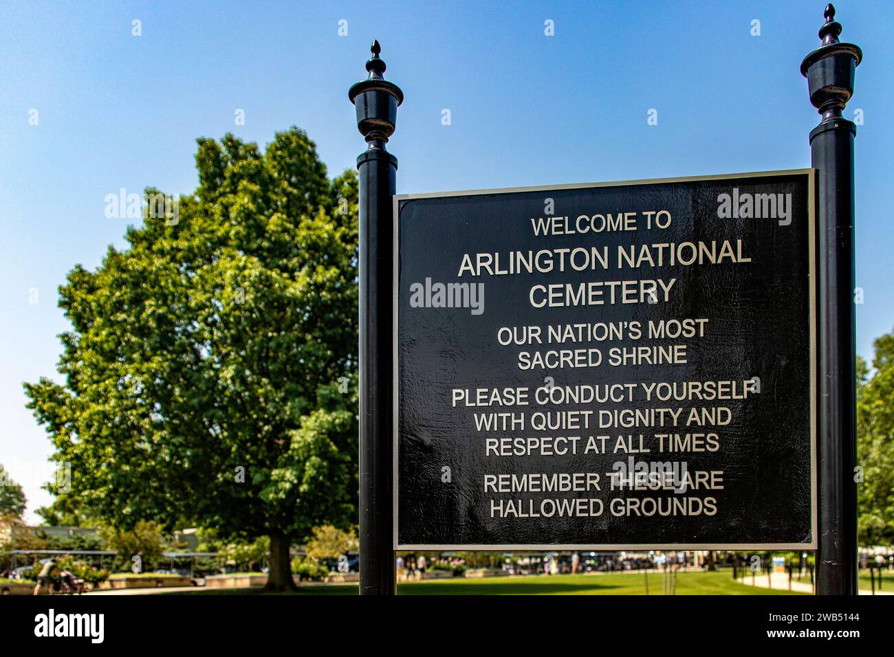Arlington national cemetery sign hi-res stock photography and images ...