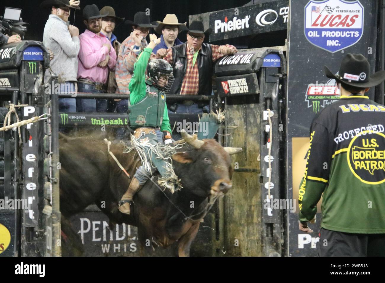 Madison Square Garden, 4 Pennsylvania Plaza, New York, NY 10001 USA ...