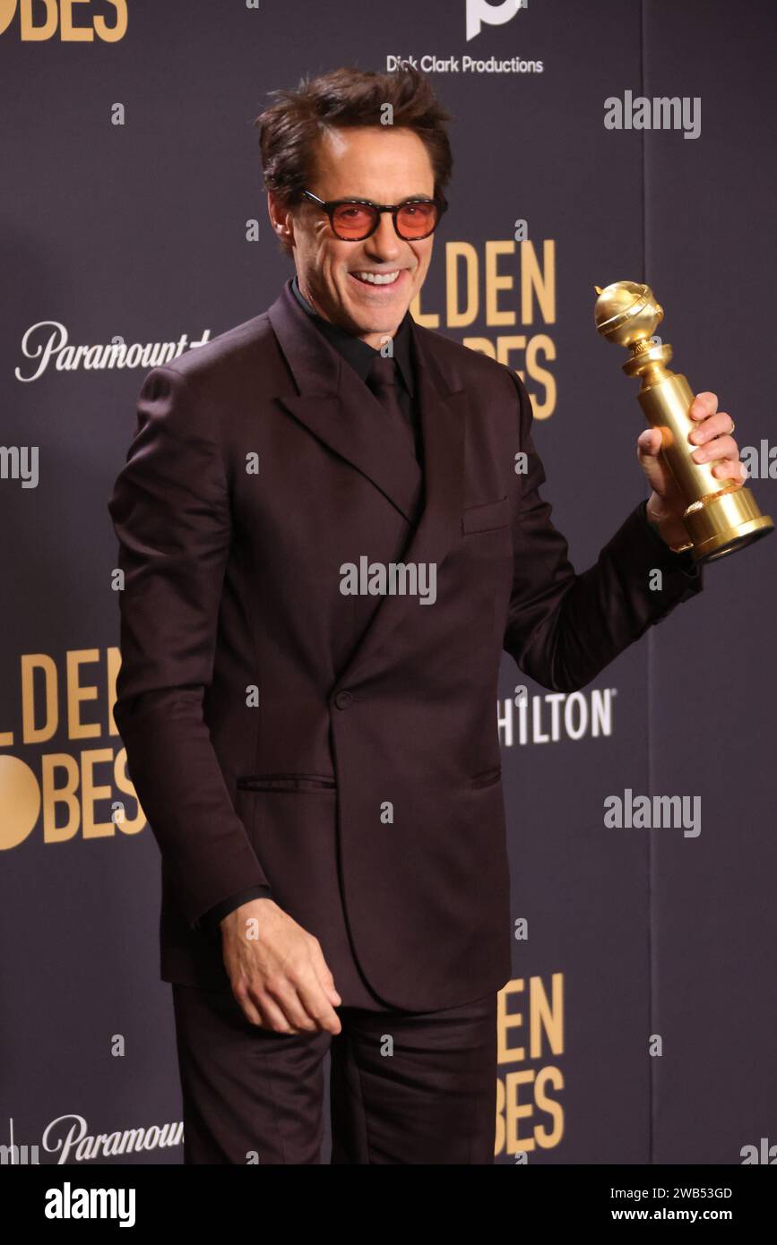 Oppenheimer robert downey jr hi-res stock photography and images - Alamy