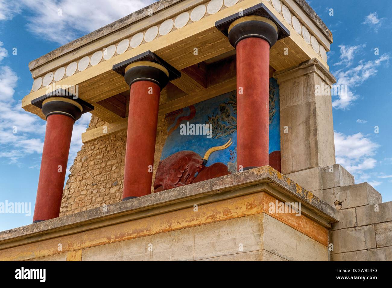 Knossos palace ruins on Crete island, Greece. Famous Minoan Knossos palace Stock Photo - Alamy