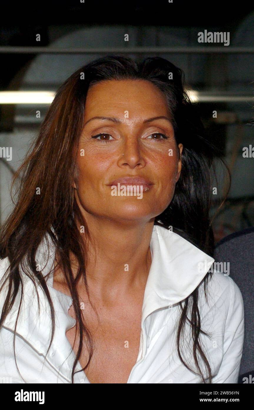 Milan Italy 2004-01-20 : Anna Oxa, Italian singer, during the photo ...