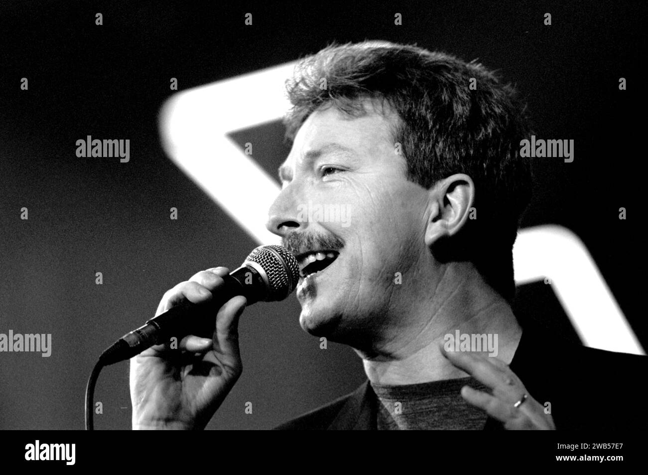 Milan Italy 1999-03-08 : Fabio Concato, Italian singer, during the live ...