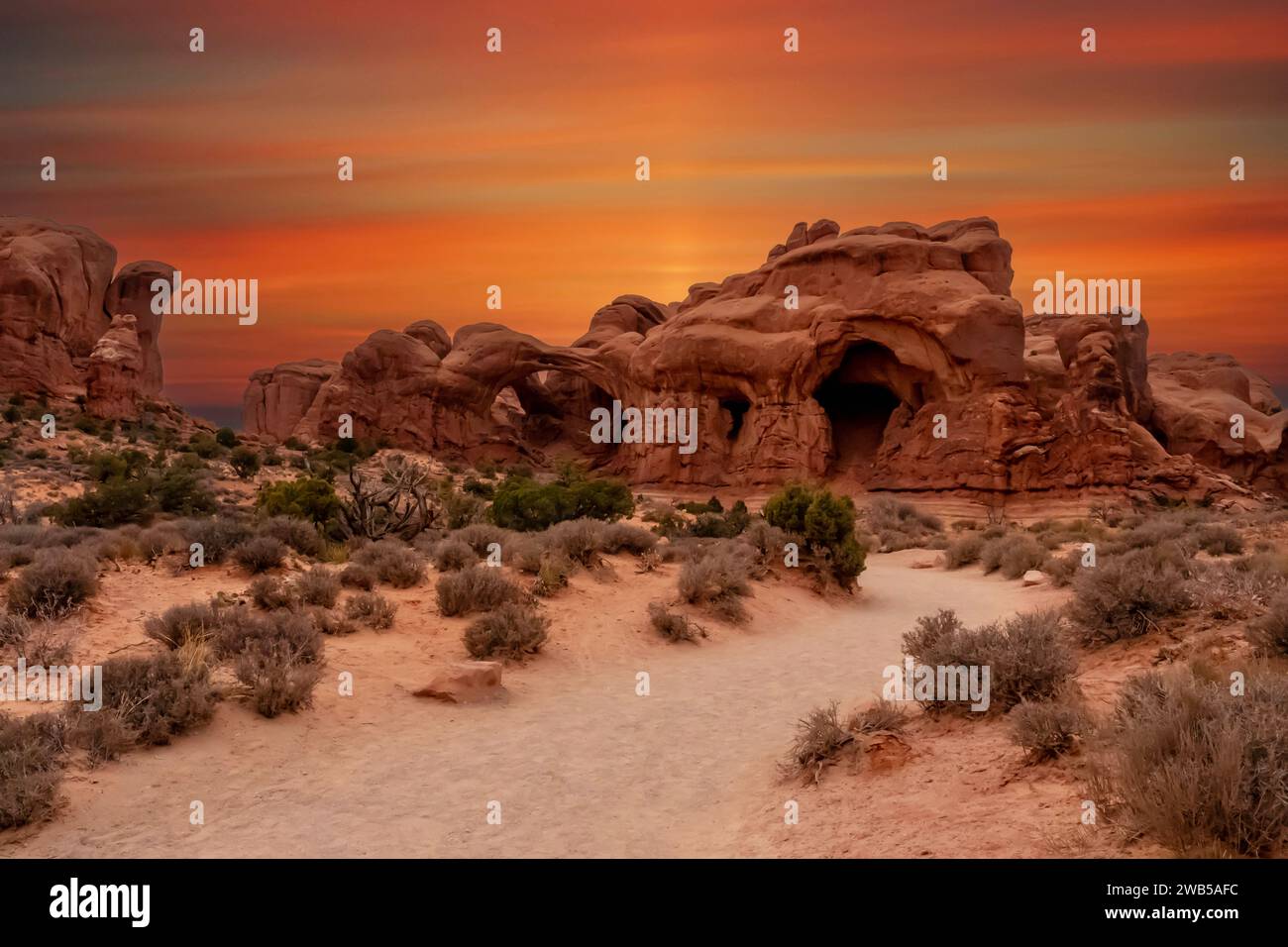 Moab, UT, USA. 5th Nov, 2023. Utah's mesmerizing rock formations ...