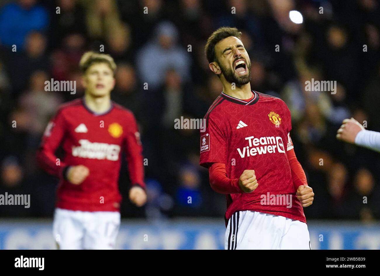 Manchester United's Bruno Fernandes celebrates scoring their side's ...