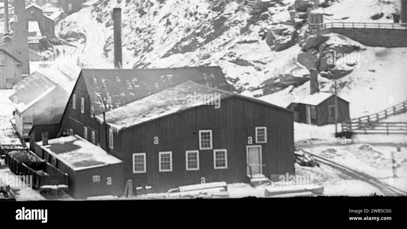 (2.17) Gilpin Tram, Eagle Mill with 2 CandS gondolas on the left and ...