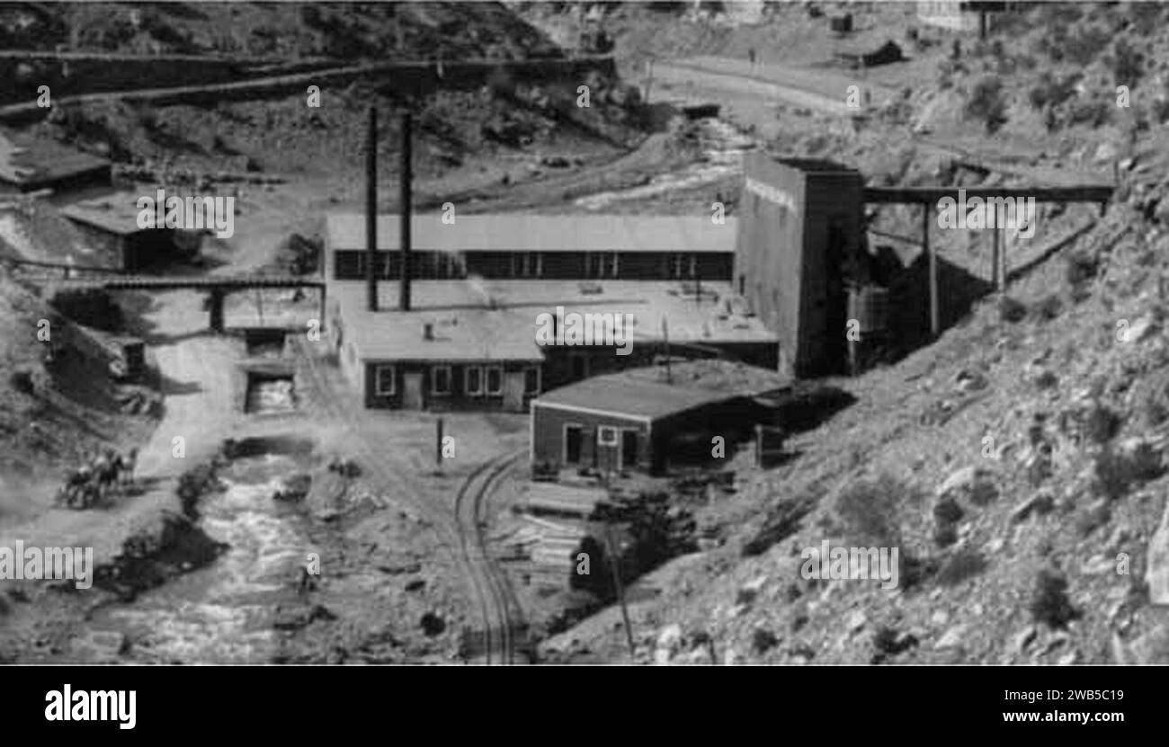 (2.04) Gilpin Tram, Hidden Treasure Mill with 2' and 3' dual gauge ...