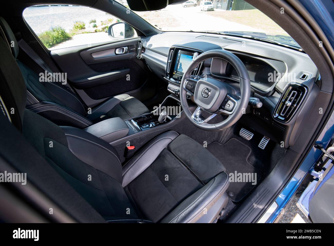 Volvo xc40 interior hi-res stock photography and images - Alamy